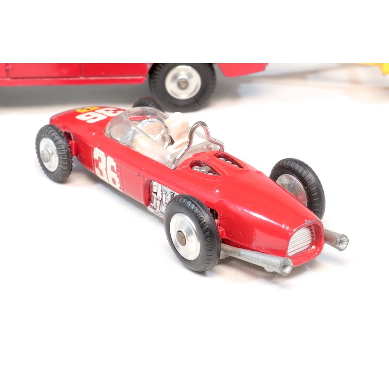 Corgi Toys GS-17 Landrover 438 & Ferrari F1 154